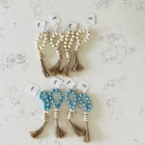 Pier 1 | Dining | Pier Farmhouse Beaded Natural Napkin Rings Set | Poshmark